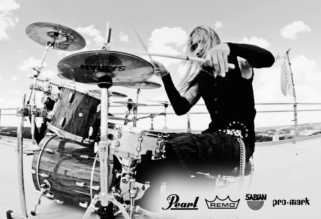 BACKGROUND MAGAZINE Interview: