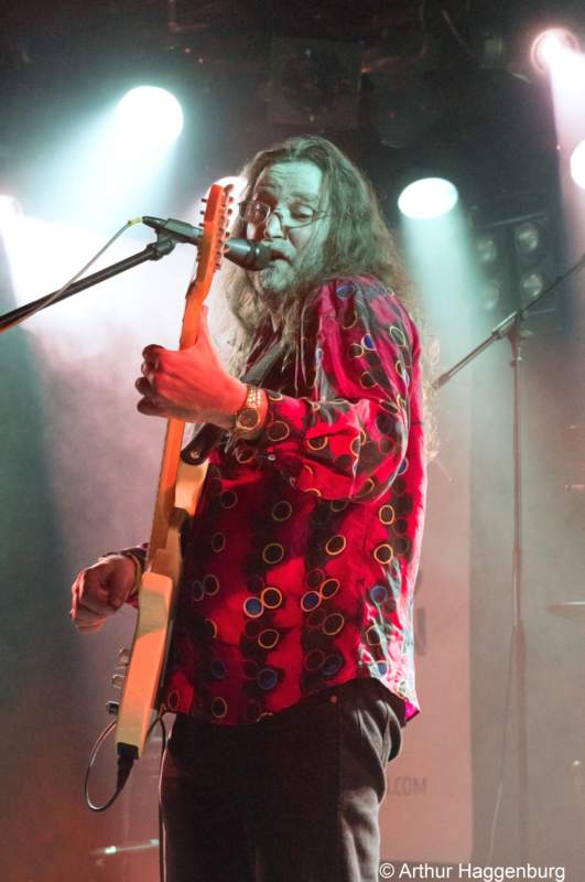 BACKGROUND MAGAZINE Concert Review: Cartographer, Sean Filkins, Dutch ...