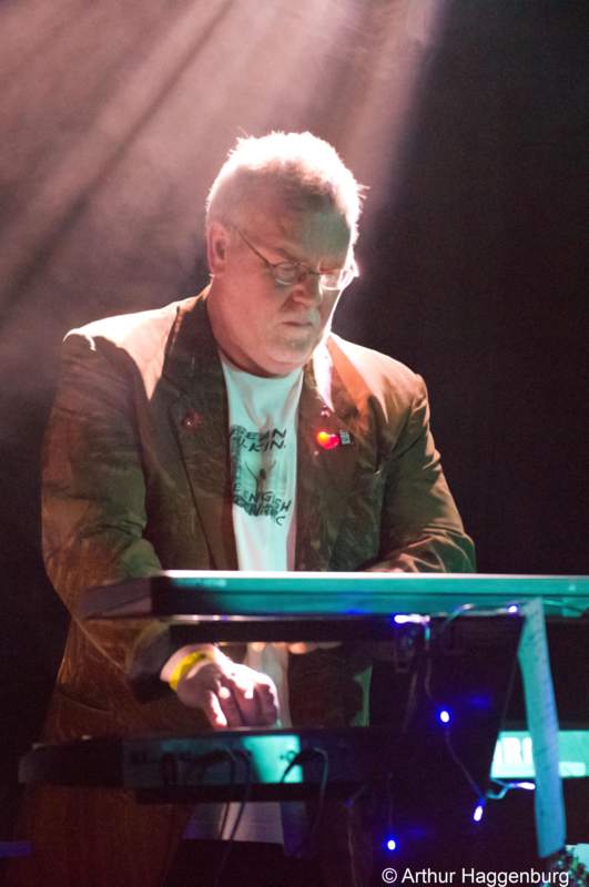 BACKGROUND MAGAZINE Concert Review: Cartographer, Sean Filkins, Dutch ...